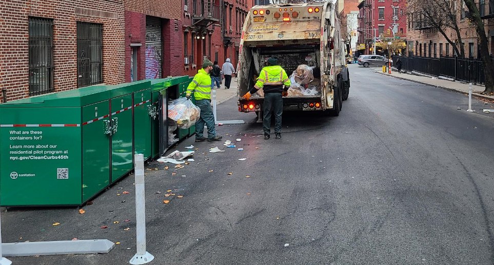 W 45th Street pilot shows how to clear sidewalks of garbage in New York ...